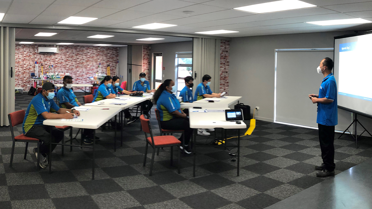 Waikato franchise teams complete Module 1 training - CrestClean ...