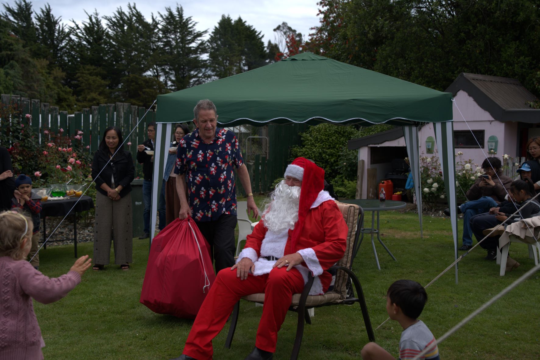 Santa makes special appearance at CrestClean’s Invercargill Christmas ...