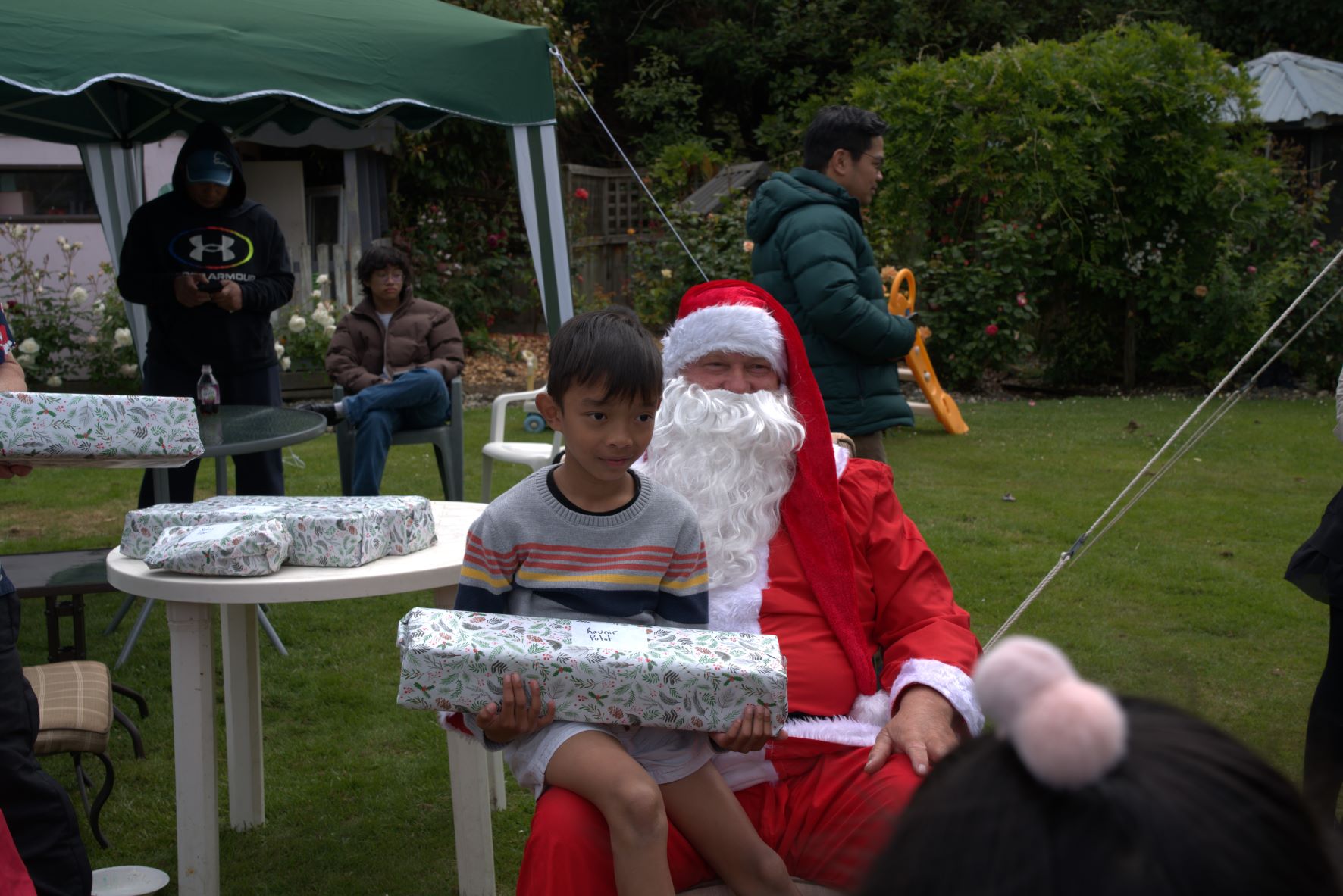 Santa makes special appearance at CrestClean’s Invercargill Christmas ...