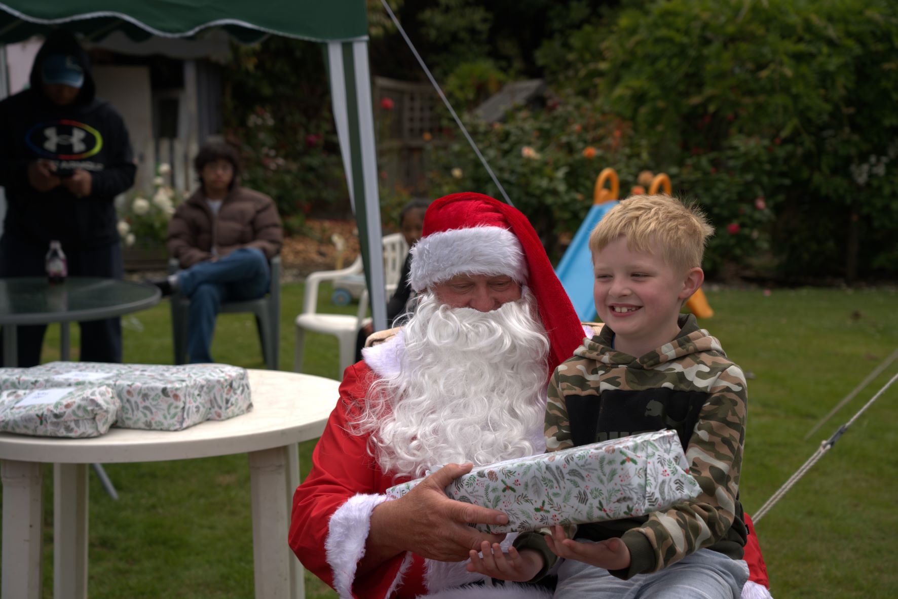Santa makes special appearance at CrestClean’s Invercargill Christmas ...