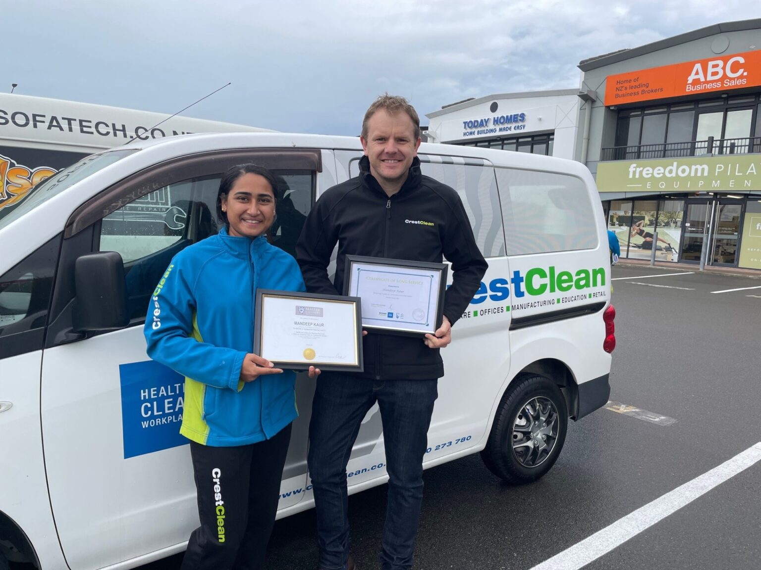 Home - CrestClean Franchises for Sale