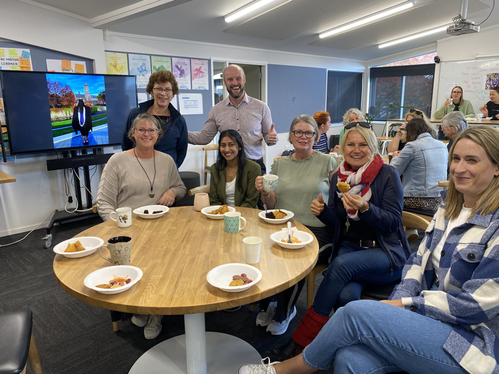 Tauranga franchisee thanks Matua Primary School for supporting daughter ...